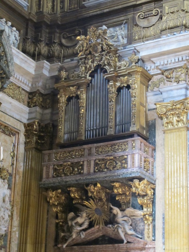 L'Organo della Chiesa - Chiesa del Santissimo Nome di Gesù all’Argentina
